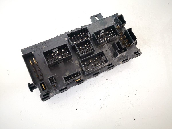 171941813d used Fuse box Volkswagen Golf 1989 1.3L - EIS01135784 | Used ...