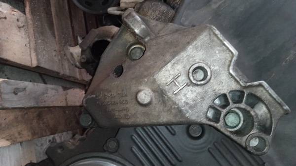 038199207H Engine Mount Bracket and Gearbox Mount Bracket Skoda Octavia ...