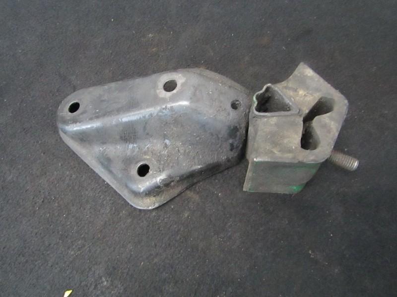 893199381b 893199381c Engine Mounting and Transmission Mount (Engine ...