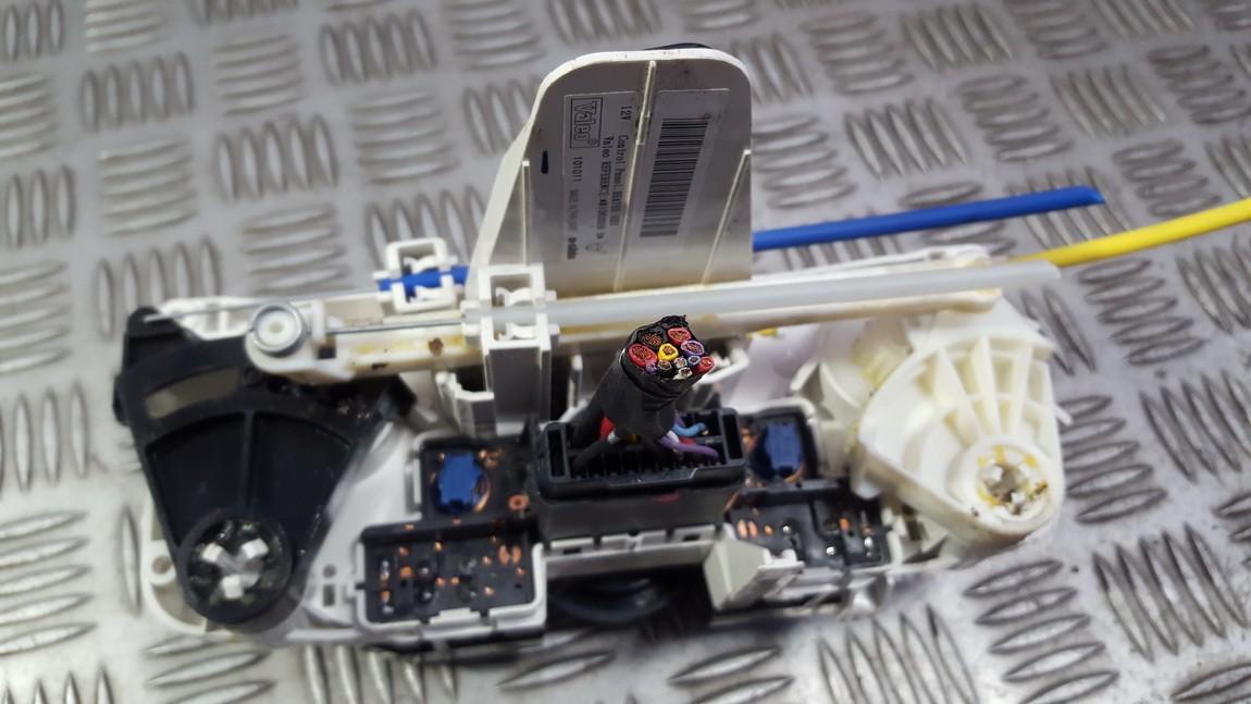 101011 N106999R Climate Control Panel (heater control switches) Nissan ...