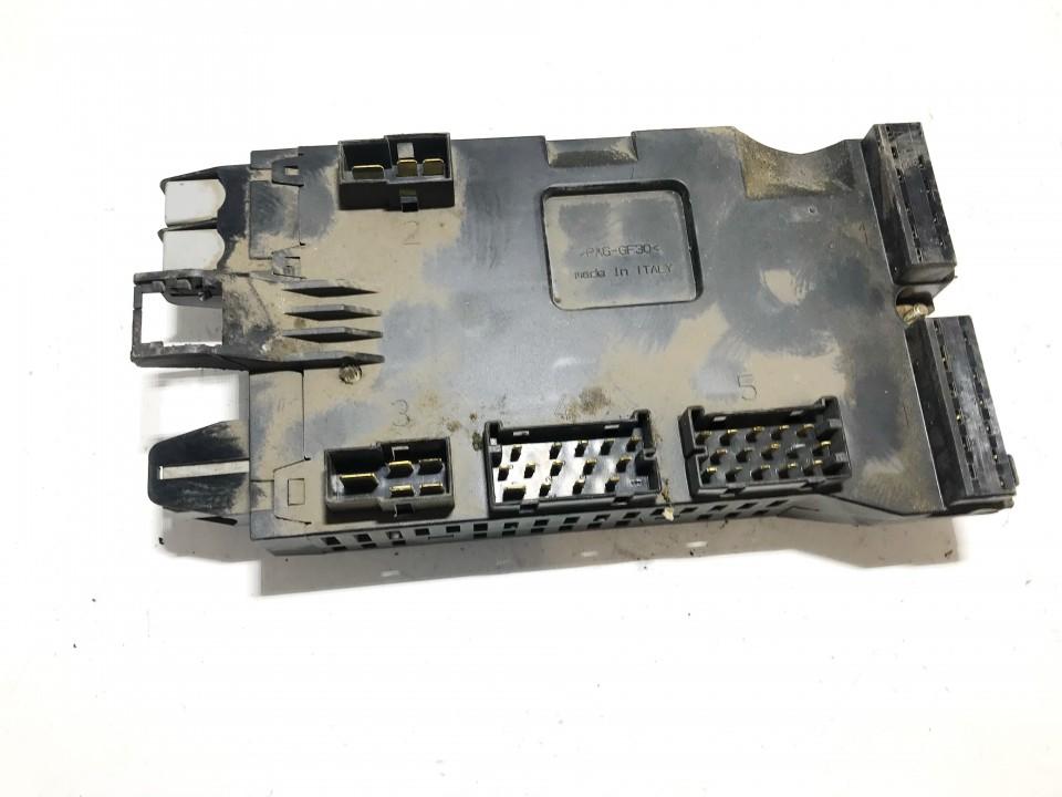 9015400150 0473501 Fuse box Mercedes-Benz Sprinter 2005 2.2L ...