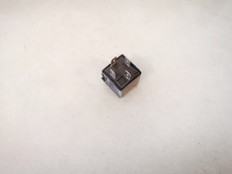a0025421319 v23134-b52-x336 Relay module Mercedes-Benz C-CLASS 2002 2 ...