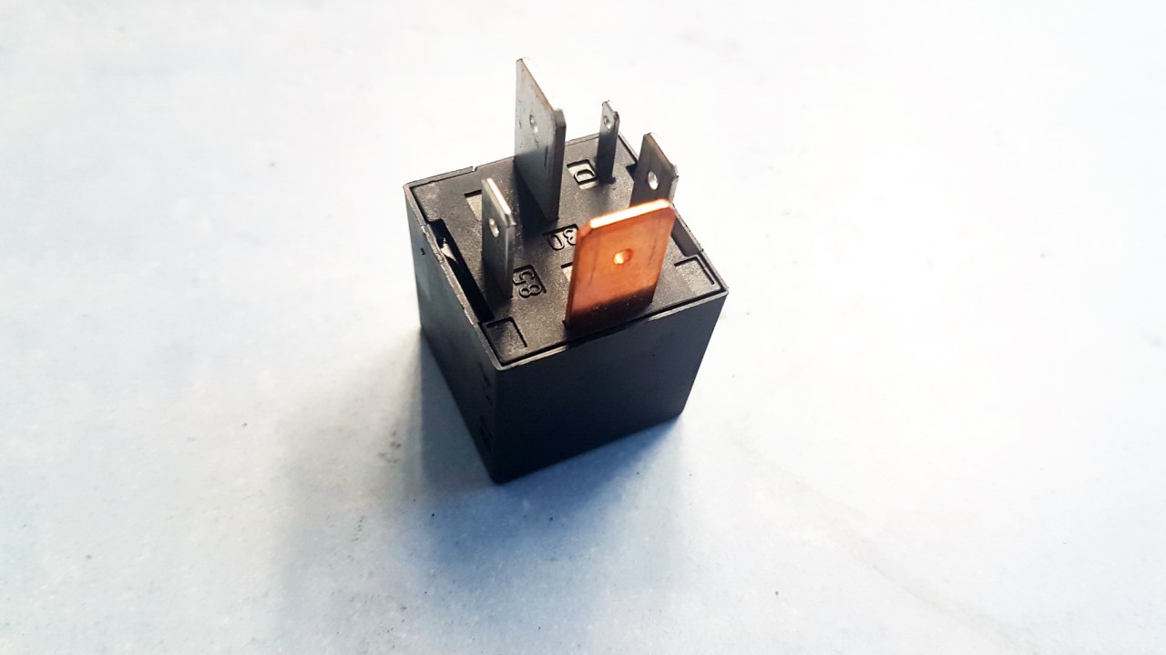 3D0951253A USED Relay module Volkswagen Golf 2006 1.6L - EIS01005985 ...