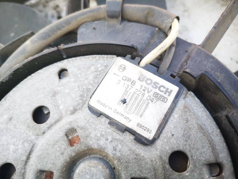 3137228047 1137328505 Diffuser, Radiator Fan Mazda 3 2009 2.2L 50EUR ...