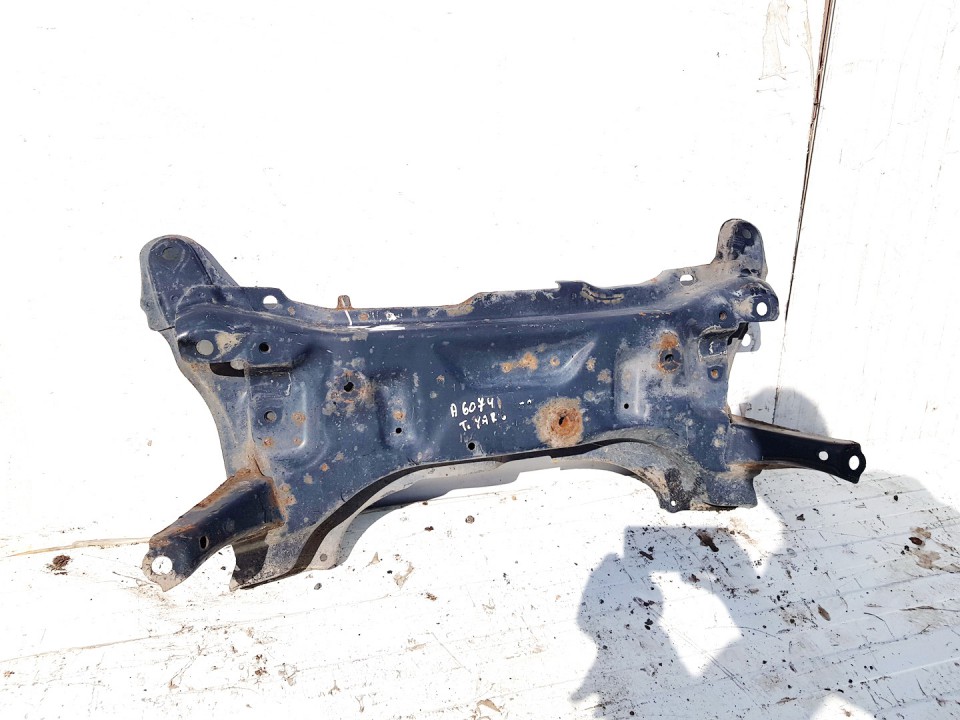 used used Front subframe Toyota Yaris 2009 1.3L - EIS01096040 | Used ...