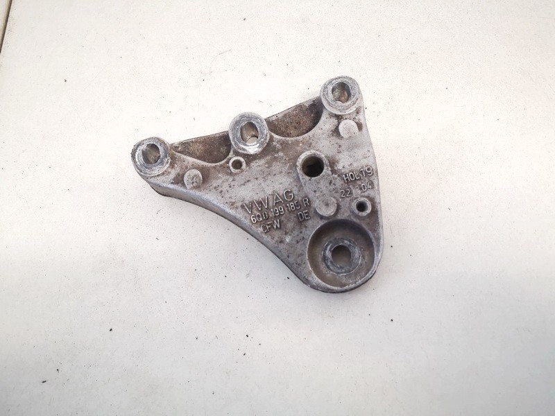 6q0199185r used Engine Mount Bracket and Gearbox Mount Bracket ...