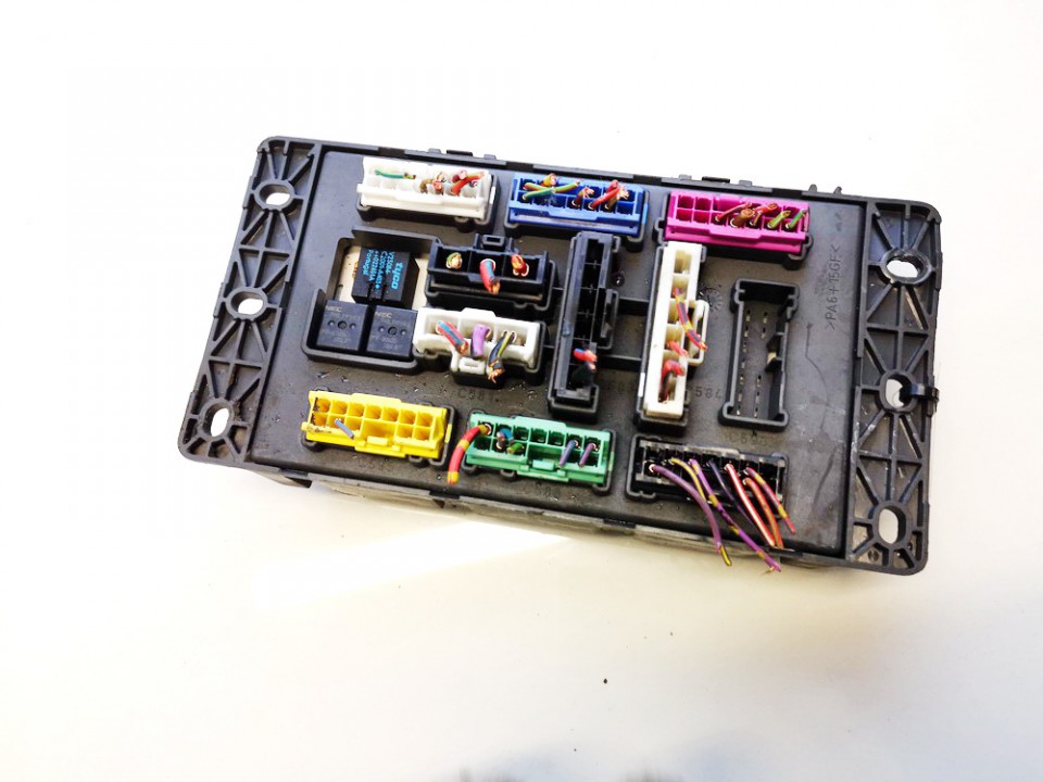 154539120702 518030317 Fuse box MINI Cooper 2002 1.6L - EIS00986052 ...