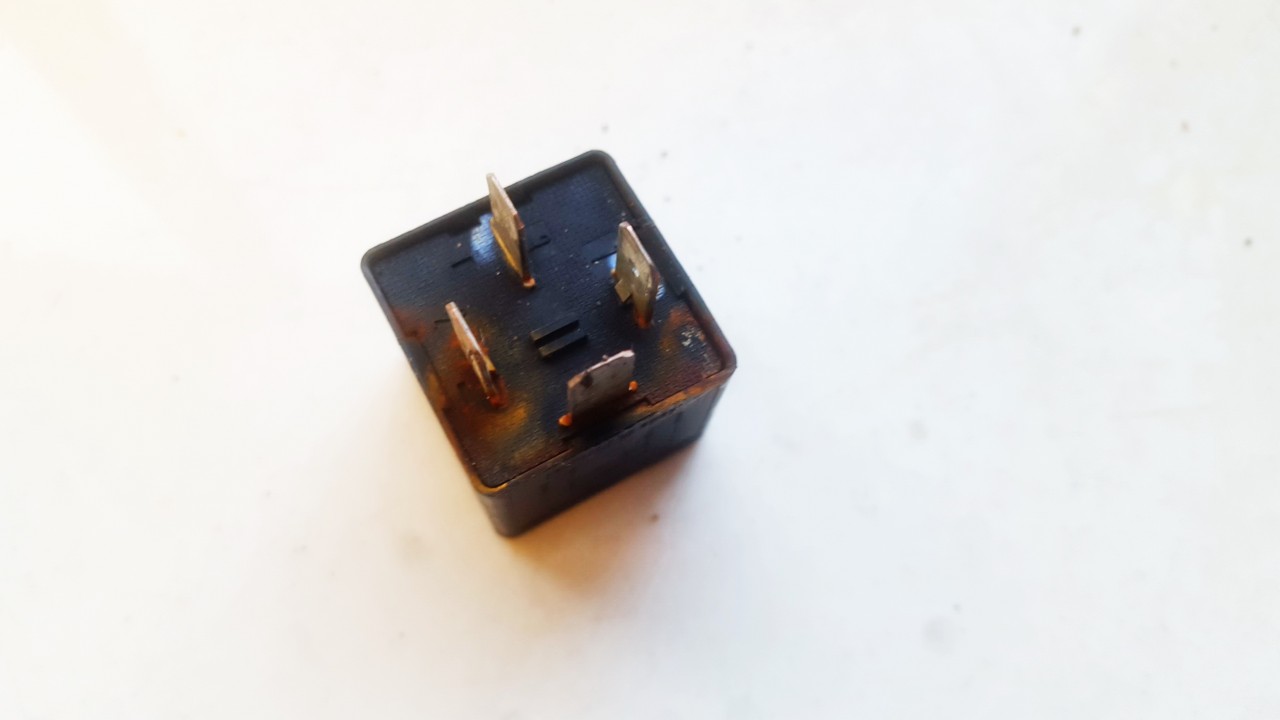 8K0951253 USED Relay module Audi A6 2010 2.0L - EIS00926072 | Used Auto ...