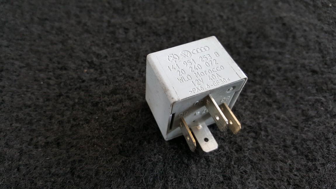 141951253B 20240072 Relay module Skoda Octavia 2006 - EIS00236089 ...