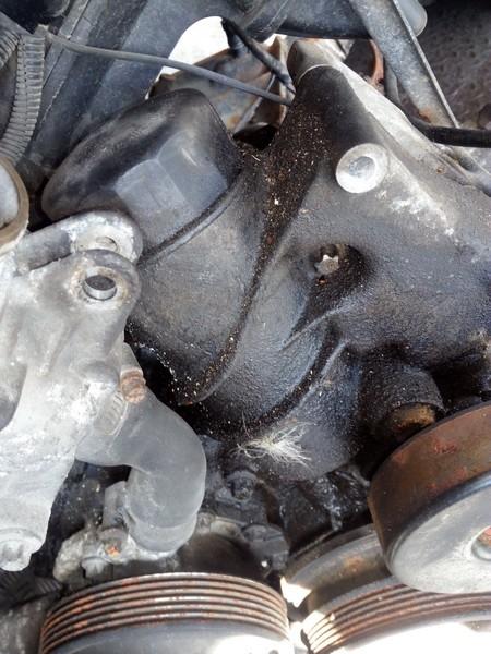 1041840608 Oil Filter Housing (oil filter cooler) Mercedes-Benz C-CLASS ...