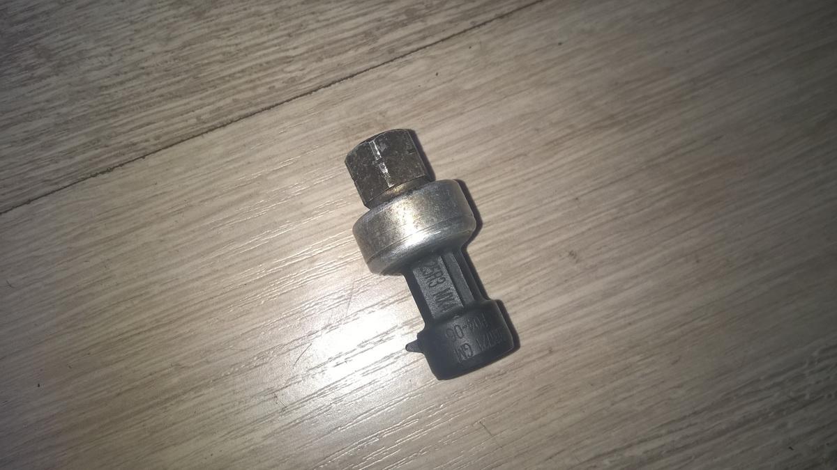 09131721 52cp04-06 Pressure Switch, air conditioning AC Pressure Switch ...