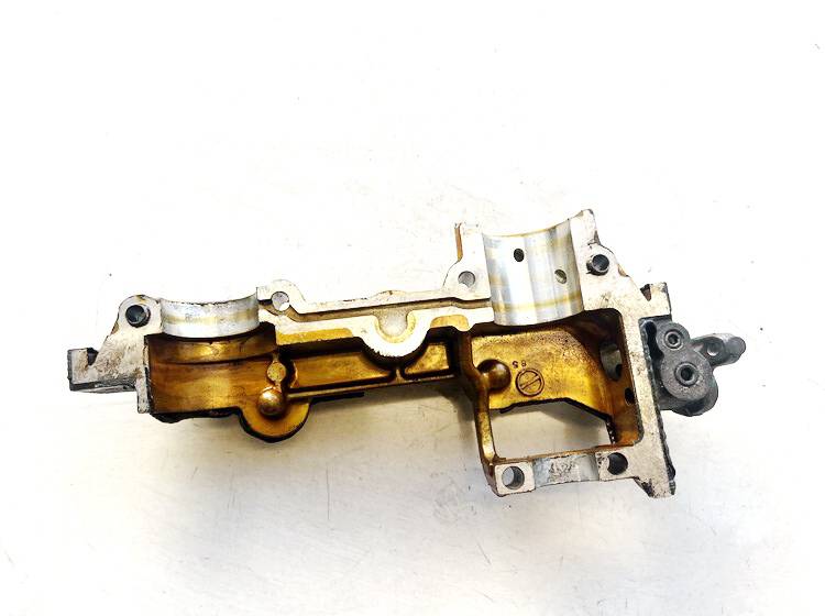 Used Used Engine Mount Bracket and Gearbox Mount Bracket Subaru Outback ...