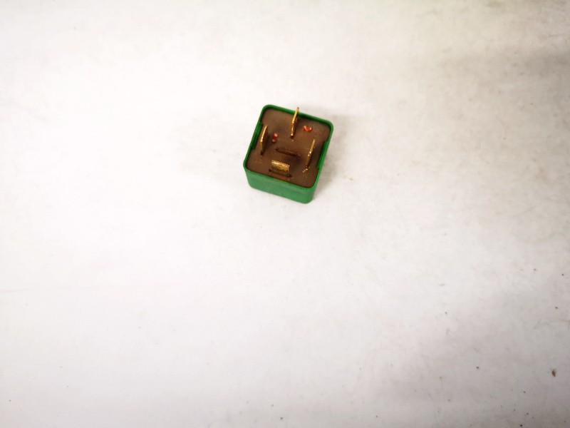 3447012 used Relay module Opel Omega 1995 2.0L - EIS01216137 | Used ...