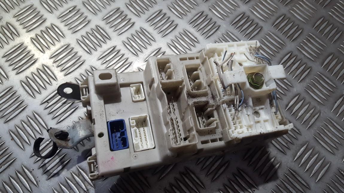 8273342060 82733-42060 3h25-0376 Fuse box Toyota RAV-4 2003 2.0L ...