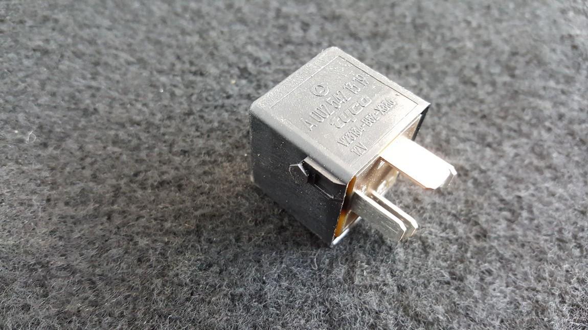 V23134B52X336 A0025421319, V23134-B52-X336 Relay module Mercedes-Benz B ...