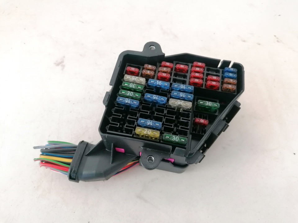 used used Fuse box Audi A4 1998 1.9L - EIS01346168 | Used Auto Parts Shop