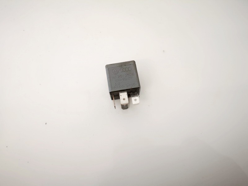 141951253B 53 Relay module Volkswagen Golf 1998 1.9L - EIS01436187 ...