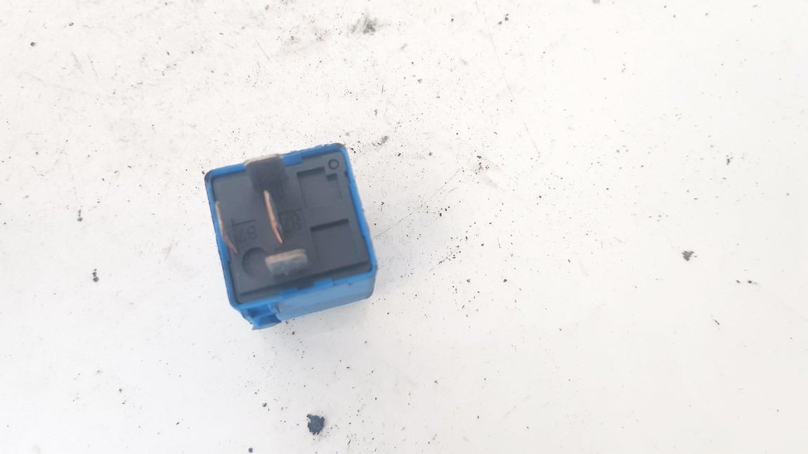 61366915327 61.366915327, 6136-6915327 Relay module BMW X5 2004 ...