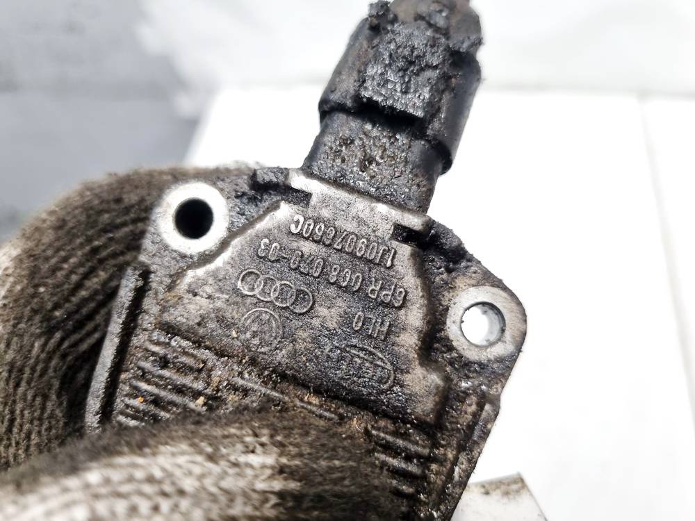 1J0907660C used Oil Pressure Sensor (OIL LEVEL SENSOR) Volkswagen Golf ...