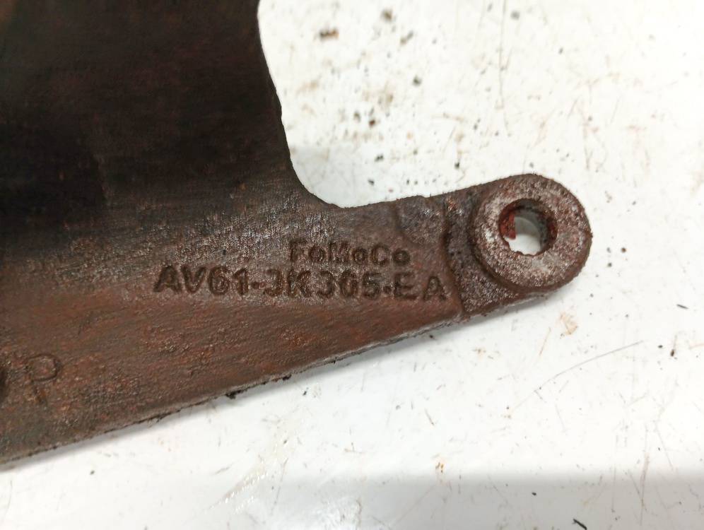av613k305ea av61-3k305-ea Engine Mount Bracket and Gearbox Mount ...