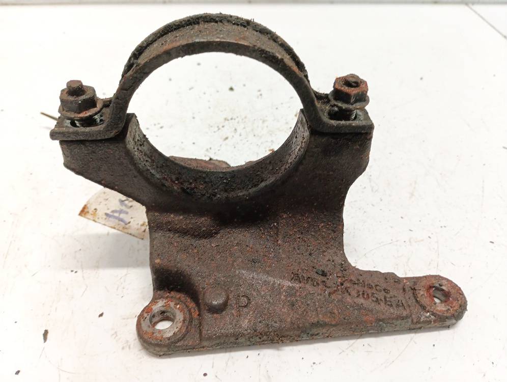 av613k305ea av61-3k305-ea Engine Mount Bracket and Gearbox Mount ...