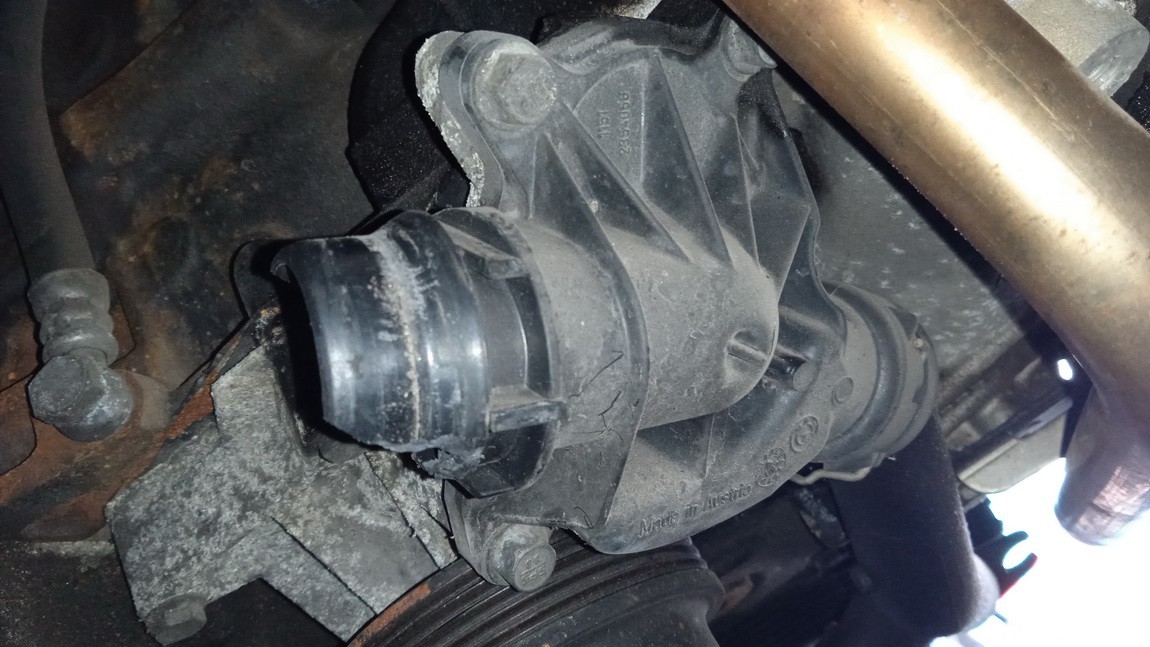 11512354056 2354056 Thermostat Housing (Flange) BMW 5-Series 2001 3.0L ...