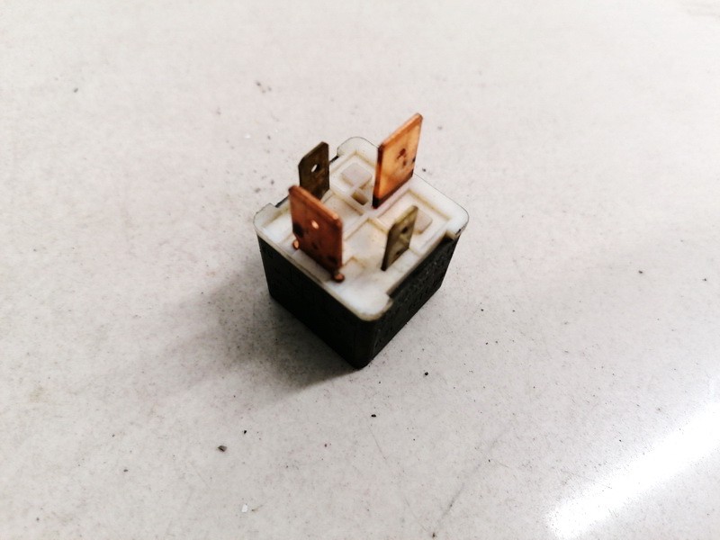 191937503 USED Relay module Audi A4 1996 1.9L - EIS01246397 | Used Auto ...