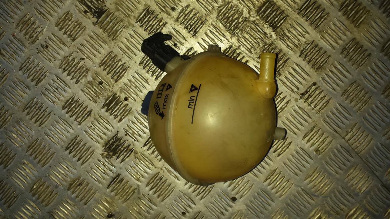 Expansion Tank coolant (RADIATOR EXPANSION TANK BOTTLE ) Volkswagen ...