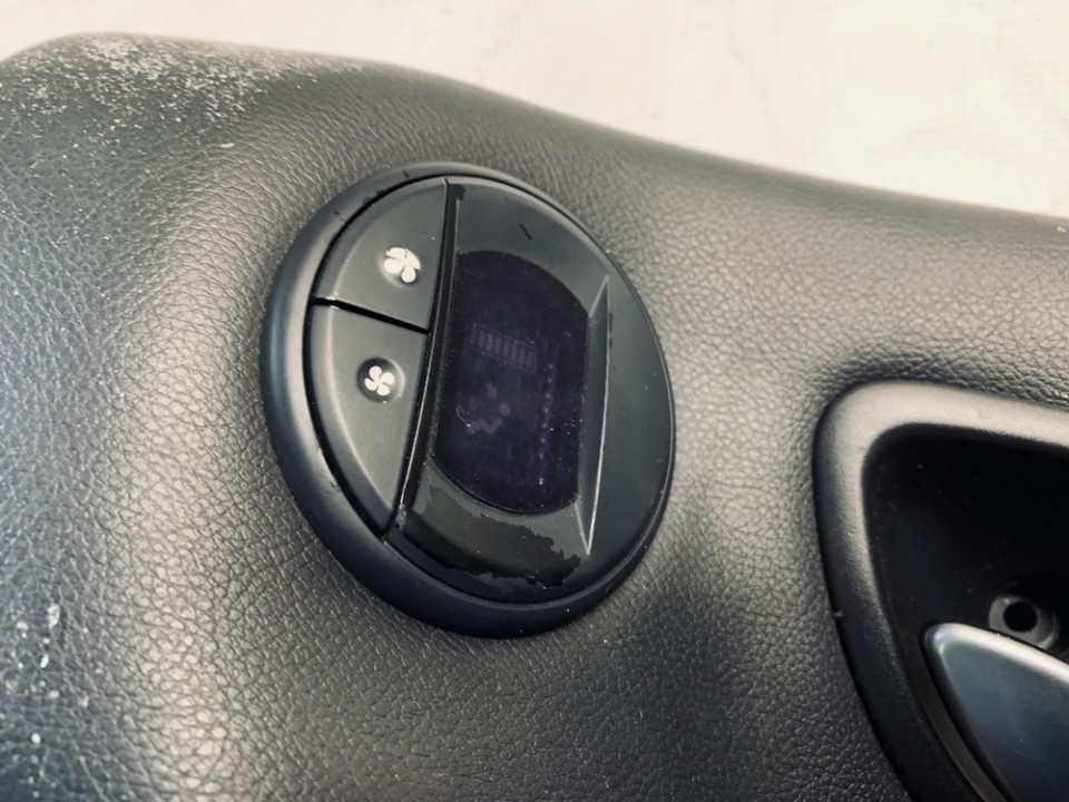 31158m used Climate Control Panel (heater control switches) Renault ...