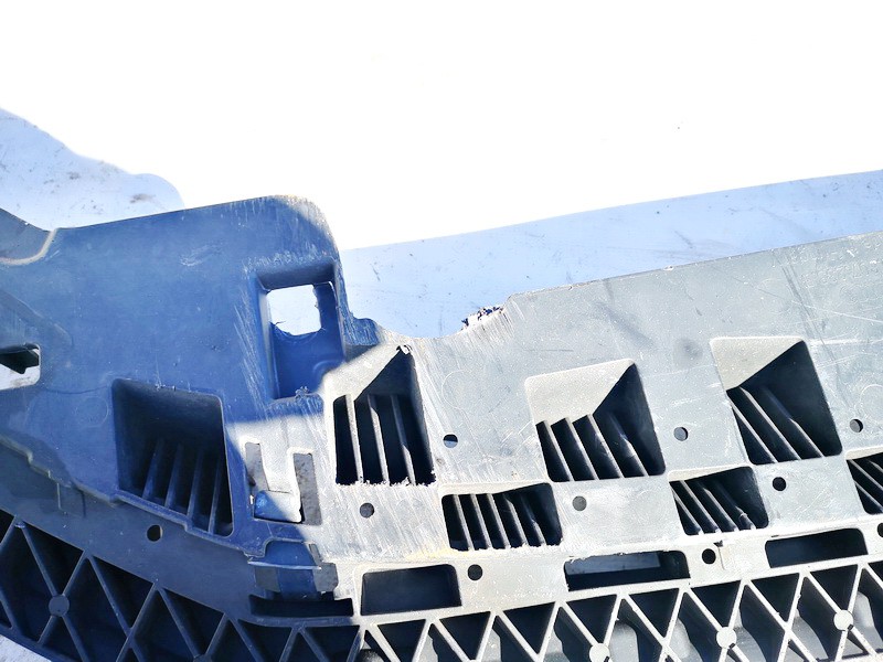 8v5807233b used Bamperio laikiklis P. Audi A3 2018 1.6L 25EUR ...