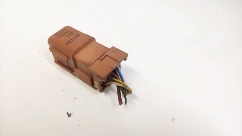 2523079964 USED Relay module Nissan Almera 2002 2.2L - EIS02126442 ...