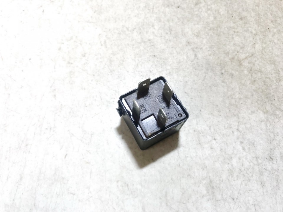 a0025421319 v23134b52x336 Relay module Mercedes-Benz A-CLASS 1999 1.7L ...