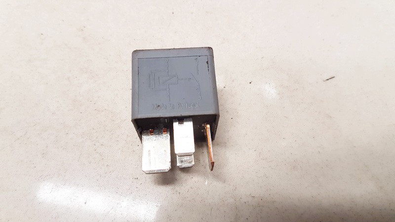 G1UHQ F80B-14B192-AA Relay module Ford Focus 2001 1.4L - EIS00976477 ...