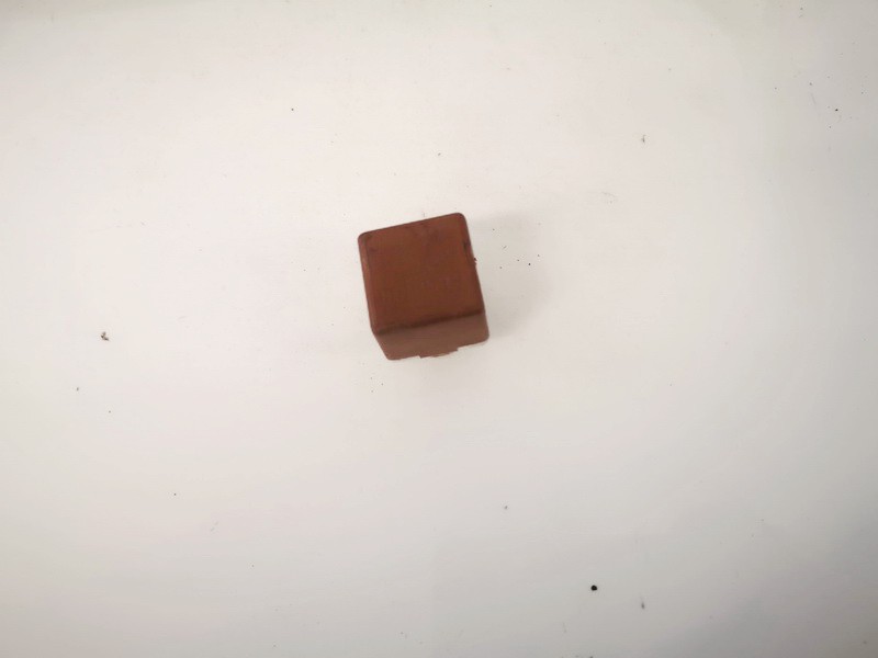 7700810929 used Relay module Renault Megane 2003 1.5L - EIS01466478 ...