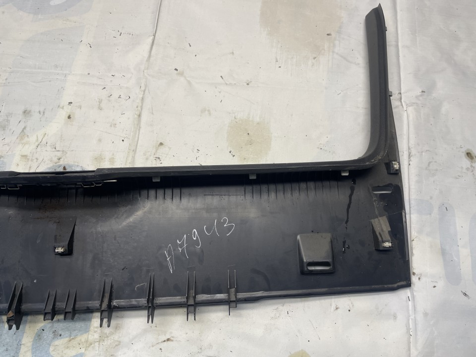 1k6863459 used Metal Boot Lip Cover Volkswagen Golf 2004 2.0L ...