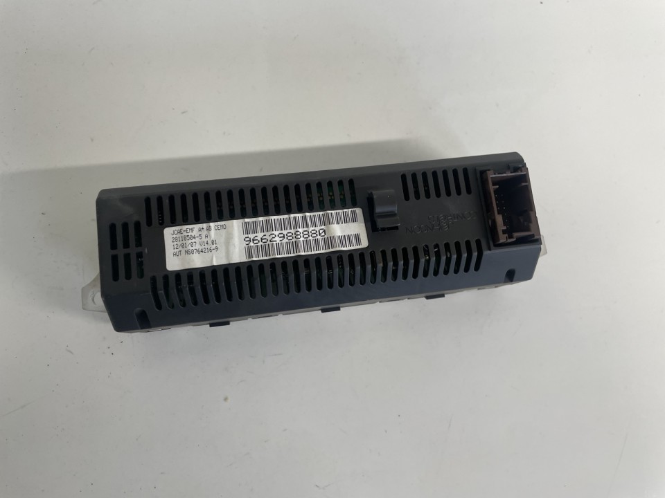 9662988880 28118504, ns0764216 Dashboard Radio Display (Clock,Info ...