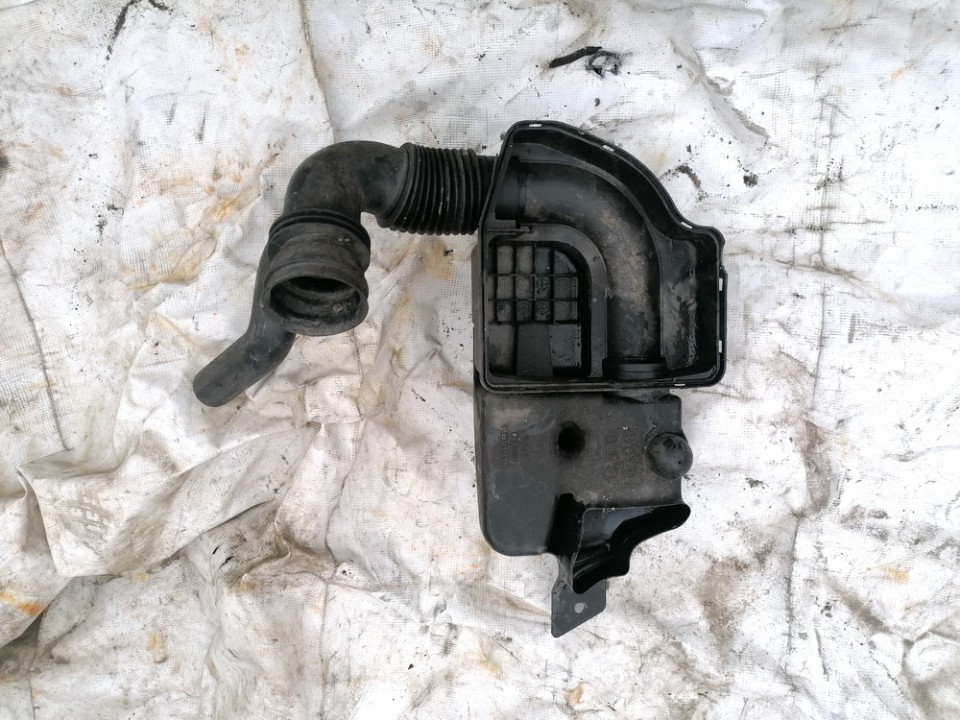 a12sa00 used Intake Resonator (Air Box Exhaust Chamber) Subaru Forester ...