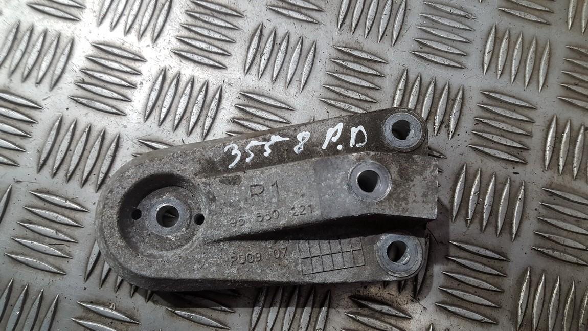 96550221 USED Engine Mount Bracket and Gearbox Mount Bracket Chevrolet ...