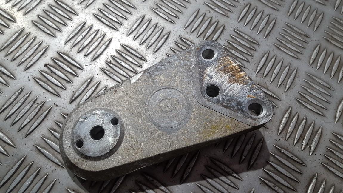 96550221 USED Engine Mount Bracket and Gearbox Mount Bracket Chevrolet ...