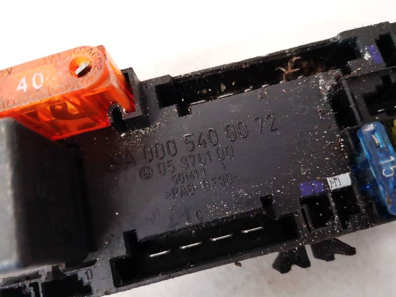 a0005400072 05376100 Fuse box Mercedes-Benz E-CLASS 1999 3.2L 10EUR ...