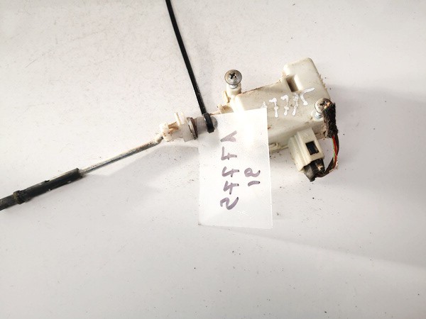3B0959782 Volkswagen Passat 1999 Fuel Flap Motor | EuroImpex