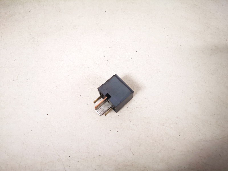 13500120 used Relay module Chevrolet Orlando 2011 1.8L - EIS01316668 ...