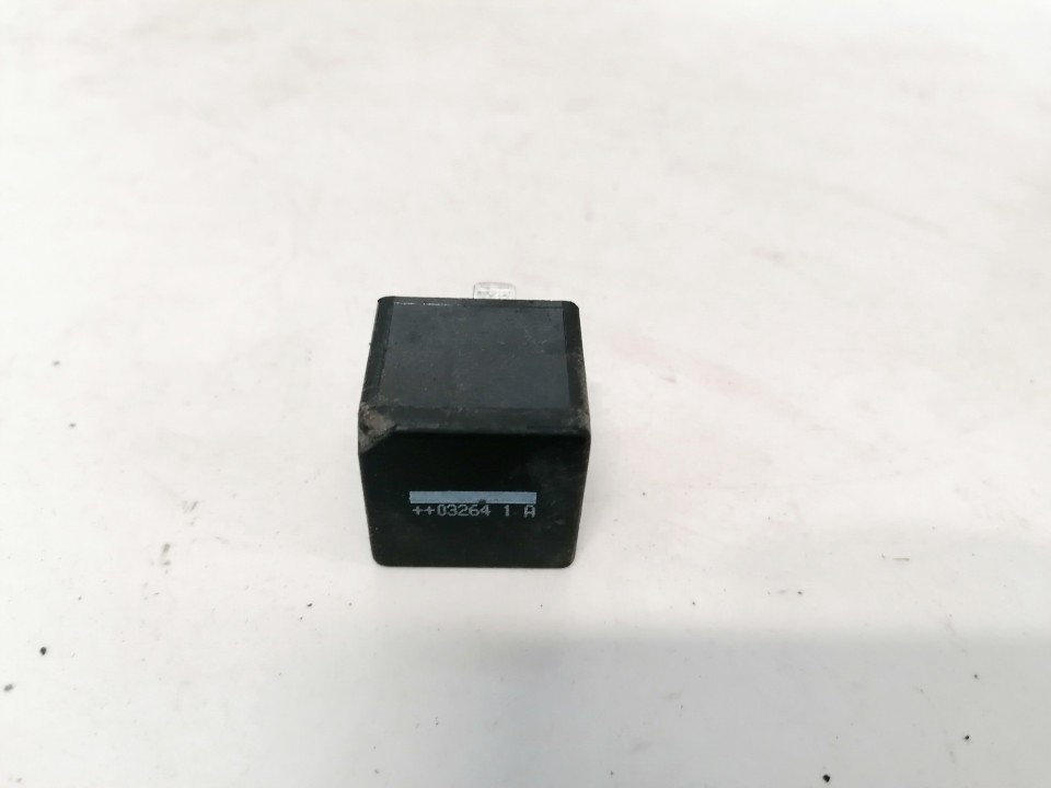 2s7t14b192aa v23136b1x66 Relay module Ford Transit 2005 2.0L ...
