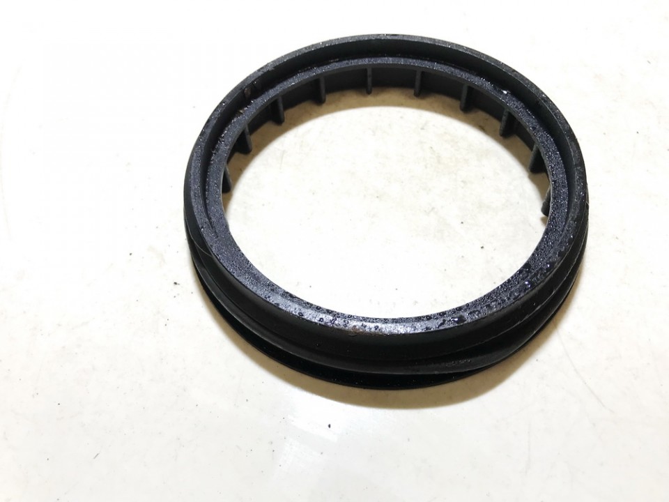 8649739 used Fuel Pump Locking Seal Cover O Ring Volvo XC 90 2006 2.4L ...