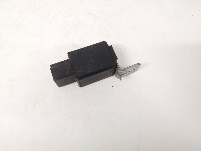 2573189960 799999 Relay module Nissan X-Trail 1992 - EIS01486718 | Used ...