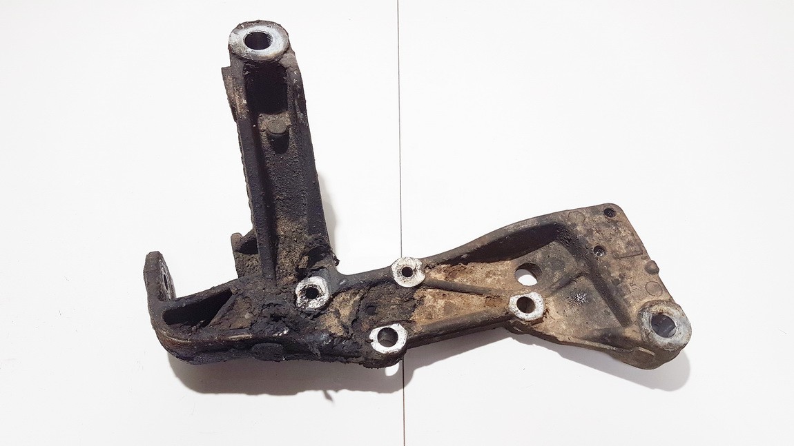used used Control arm - front right Volkswagen Golf 2008 1.9L ...