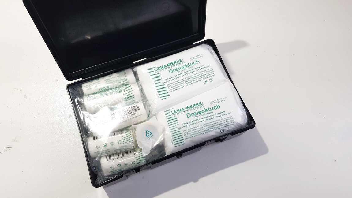 13164 used First Aid Kit Volkswagen Vento 1995 1.9L - EIS01386748 ...