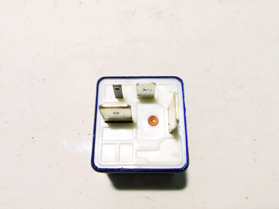 8a0951253 202 Relay module Audi A4 1995 1.9L - EIS00986749 | Used Auto ...