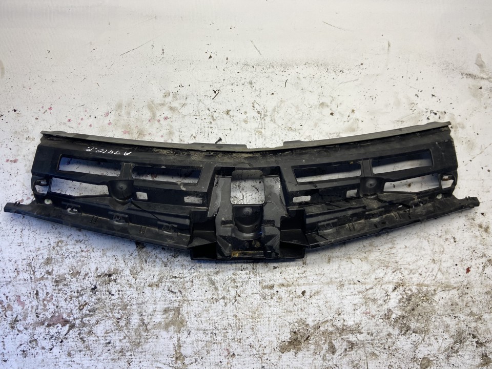 620360408 used Bumper Grille Front Center Renault Twingo 2012 1.2L ...