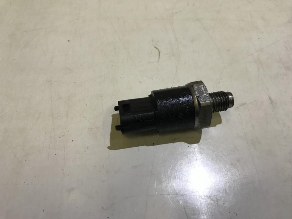 0281002405 18517003955 FUEL RAIL HIGH PRESSURE SENSOR Hyundai Getz 2005 ...